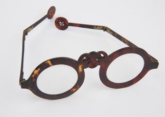 Chinese spectacles with round concave pebble lenses and two-piece side ...