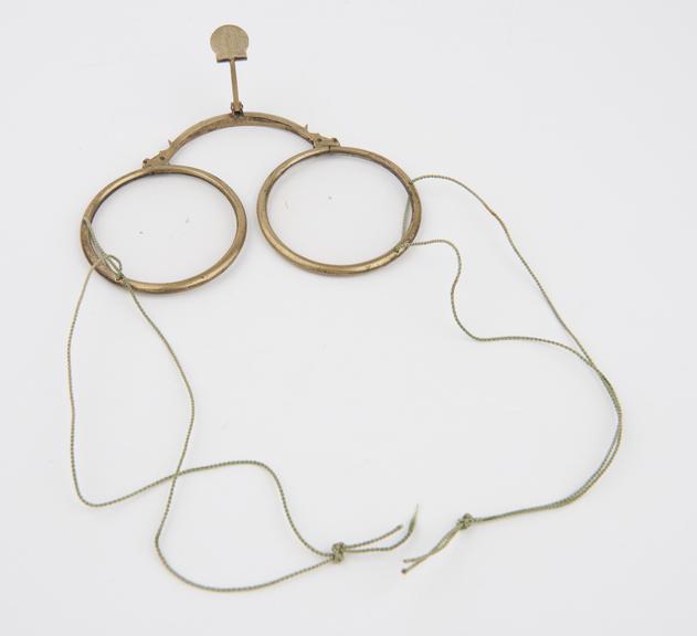 Early Chinese eyeglasses with large round pebble lenses in a metal ...