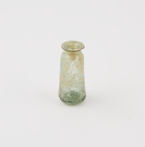 Green glass bottle | Science Museum Group Collection