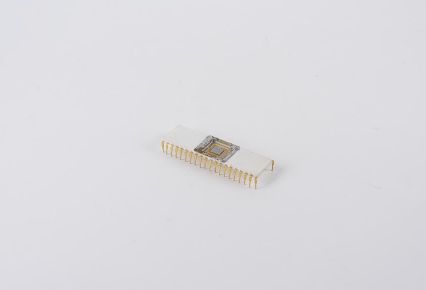 Open Intel 8080 microprocessor chip, 1974-1977 | Science Museum Group ...