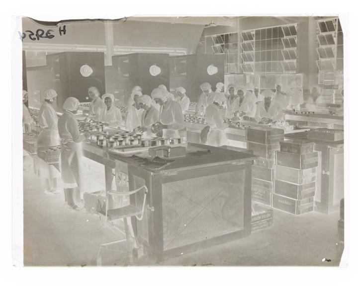 Cherry Blossom shoe polish factory | Science Museum Group Collection