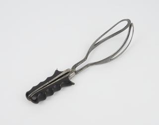 Simpson-type obstetrical forceps | Science Museum Group Collection