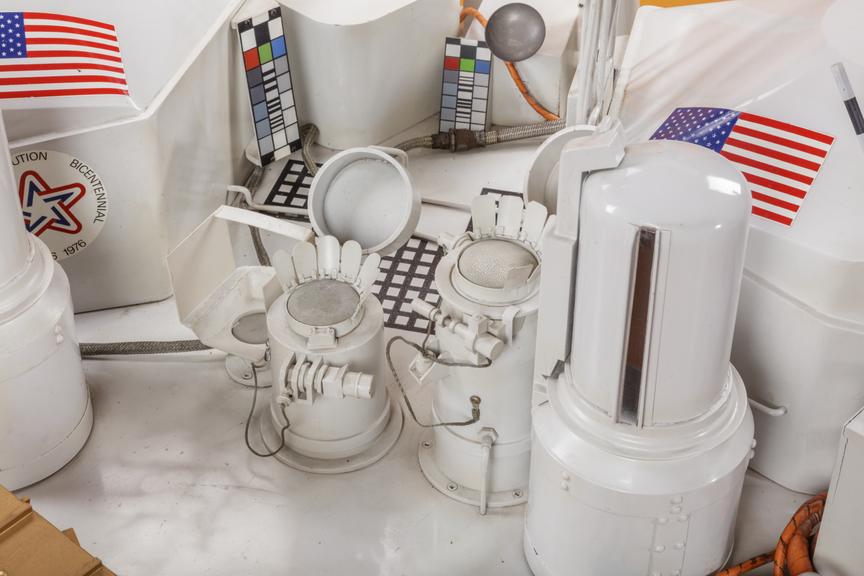 Model of Mars Expedition Viking Lander, 1976 | Science Museum Group ...