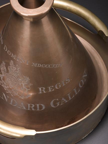 Brass Imperial Standard Gallon measure | Science Museum Group Collection