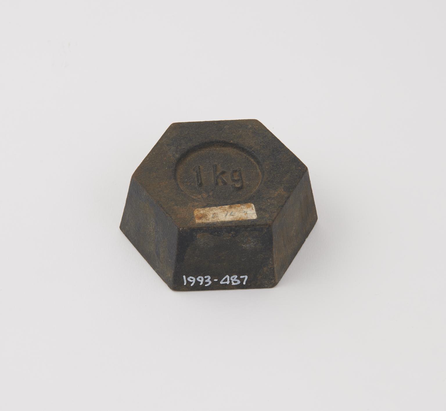 1kg weight | Science Museum Group Collection