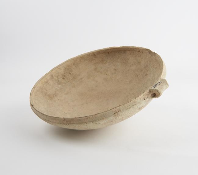 Shallow bowl | Science Museum Group Collection