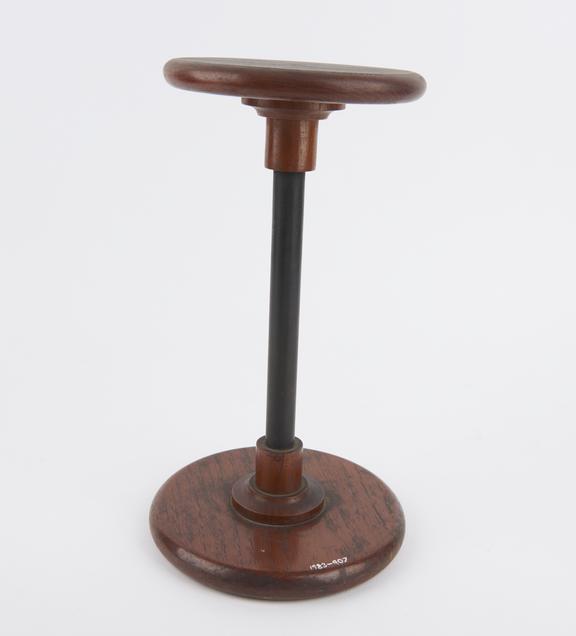 Insulating stand | Science Museum Group Collection