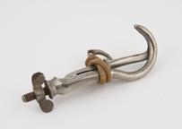 Left split-hook | Science Museum Group Collection