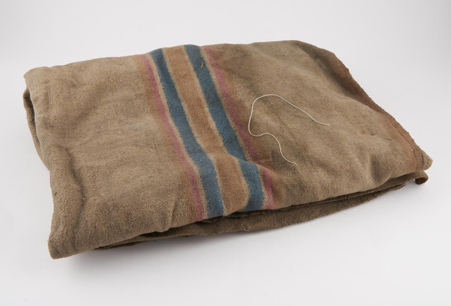Blanket supposedly used to restrain violent inmates | Science Museum ...