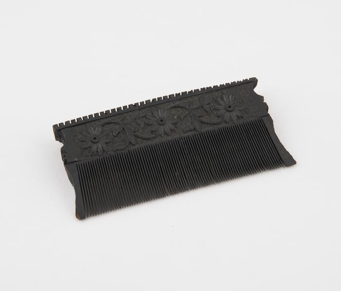 Decorated comb | Science Museum Group Collection