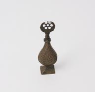 Kohl container in tear-drop shape | Science Museum Group Collection