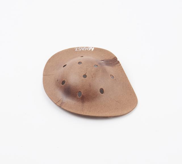 Inhaler, oval perforated paper disc | Science Museum Group Collection