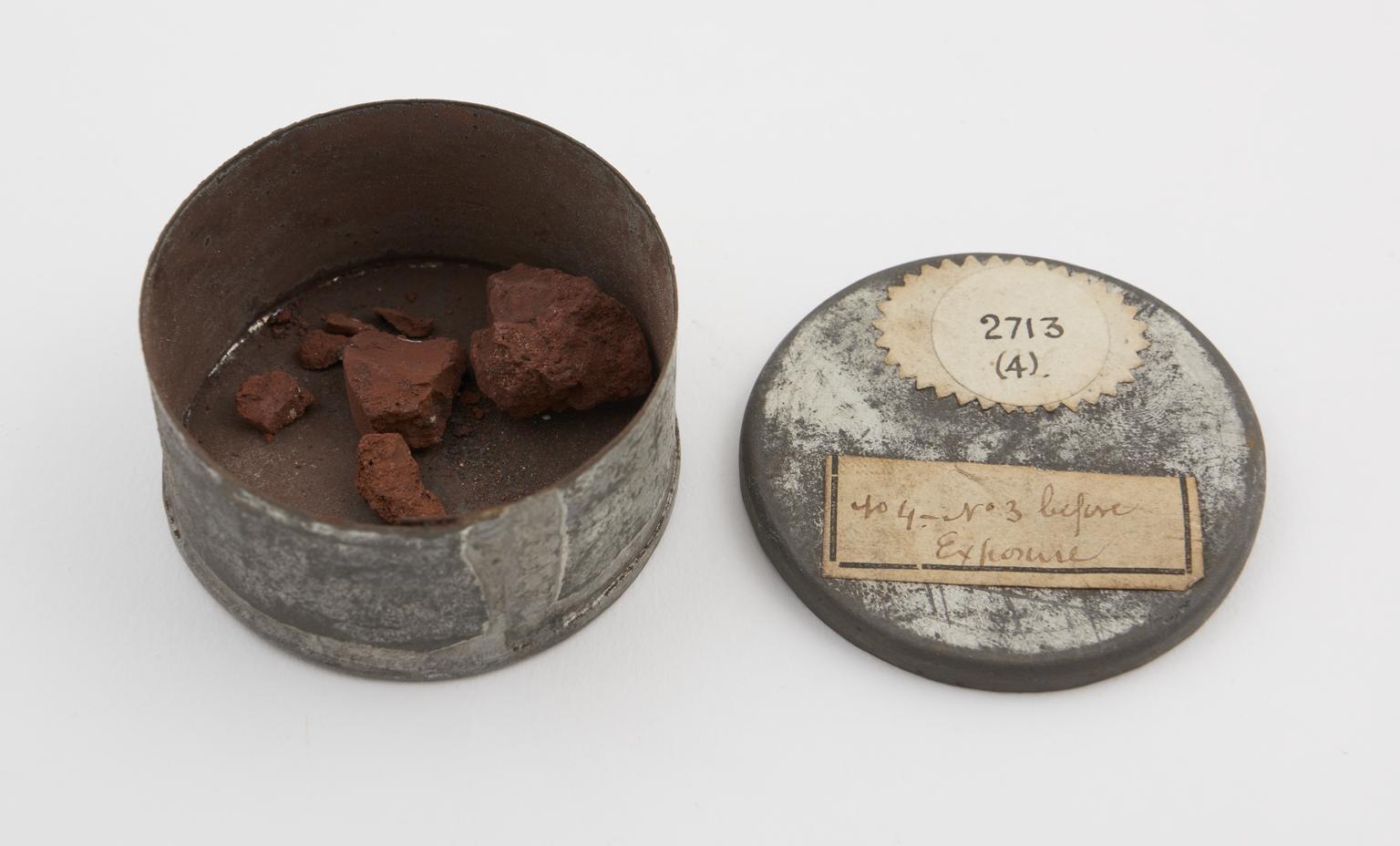 A series of specimens illustrating the carburisation of ore by means of ...