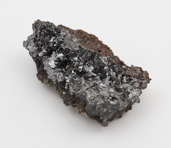 Crystalline graphite from a blast-furnace at Elswick | Science Museum ...
