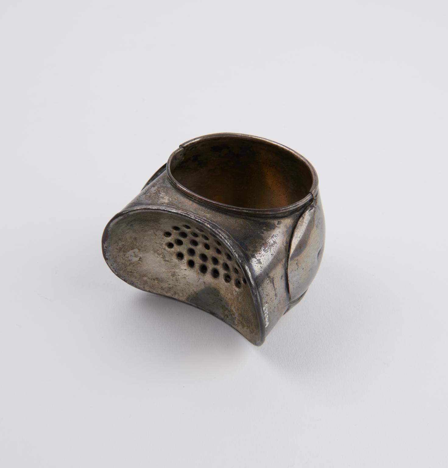 Maddox chloroform inhaler | Science Museum Group Collection