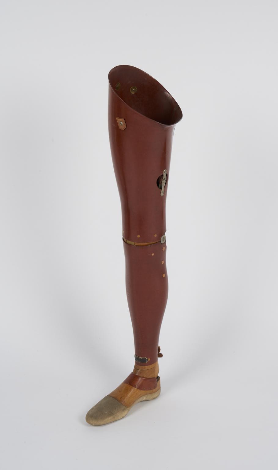 German right above knee prosthesis made of fibre | Science Museum Group ...