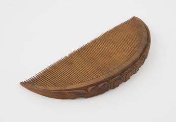 Decorated semi-circular comb | Science Museum Group Collection