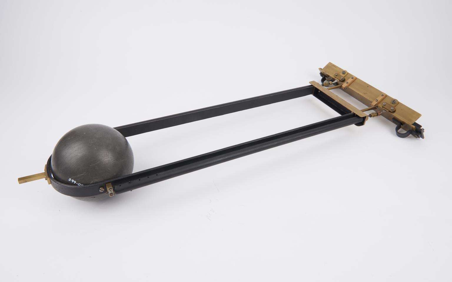 Free pendulum from the free pendulum clock | Science Museum Group ...