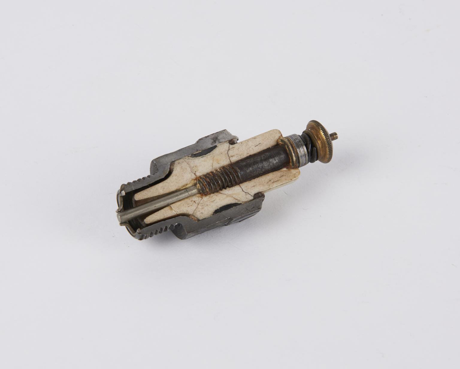Spark plug | Science Museum Group Collection