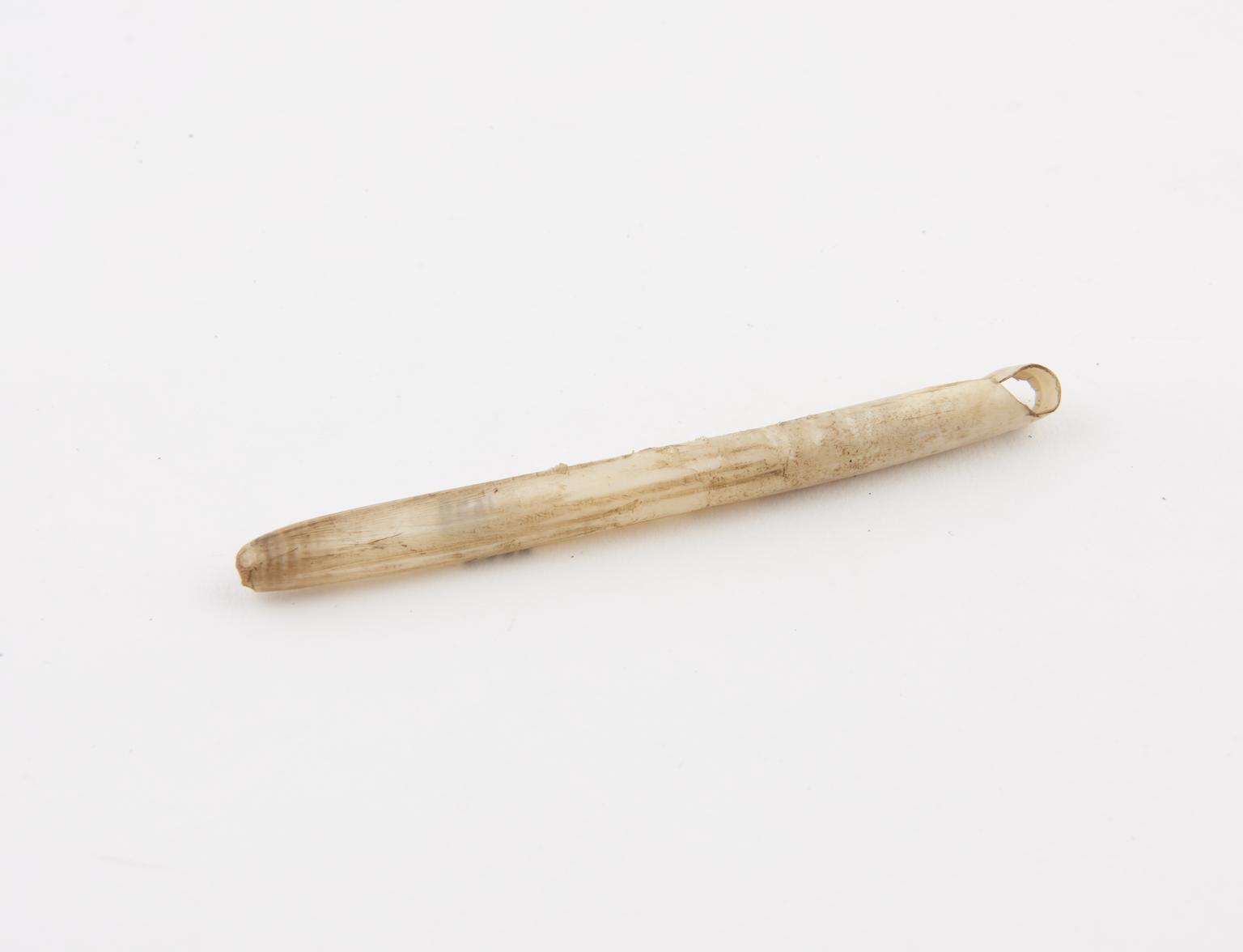 Amulet of length of quill | Science Museum Group Collection