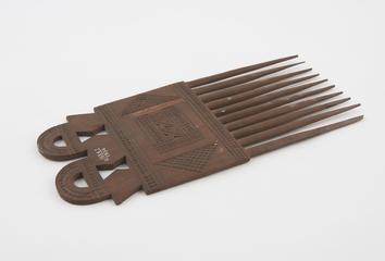 Flat wooden comb | Science Museum Group Collection