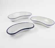 Set of three kidney dishes | Science Museum Group Collection
