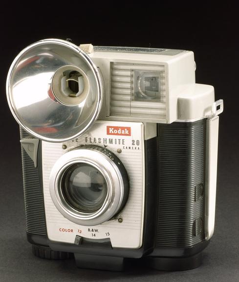 Kodak 'Brownie Flashmite 20' Camera | Science Museum Group Collection