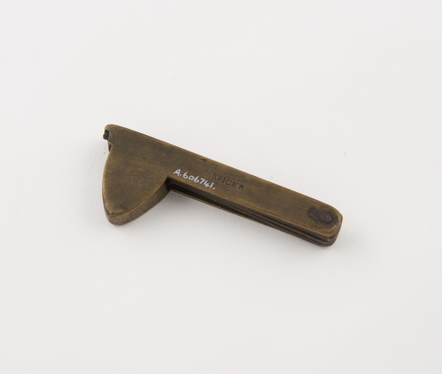 Four bladed metal fleam | Science Museum Group Collection