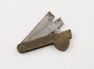 2 bladed fleam | Science Museum Group Collection