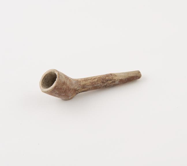Clay tobacco pipe | Science Museum Group Collection