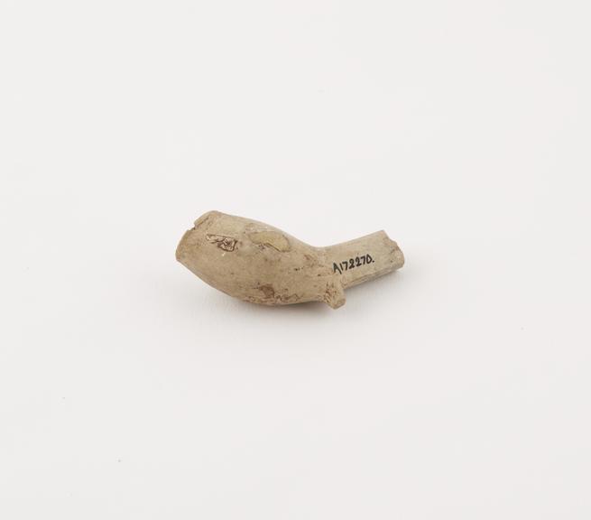 Clay tobacco pipe | Science Museum Group Collection