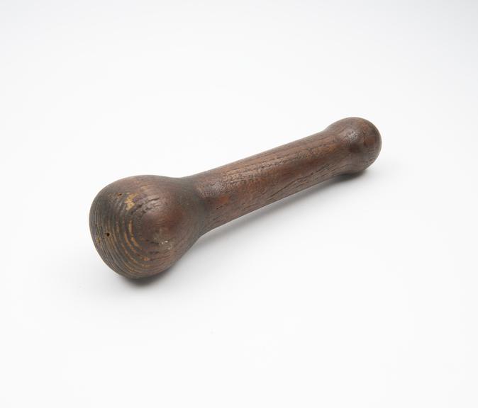 Turned oak pestle, probably English, 1801-1900 | Science Museum Group ...