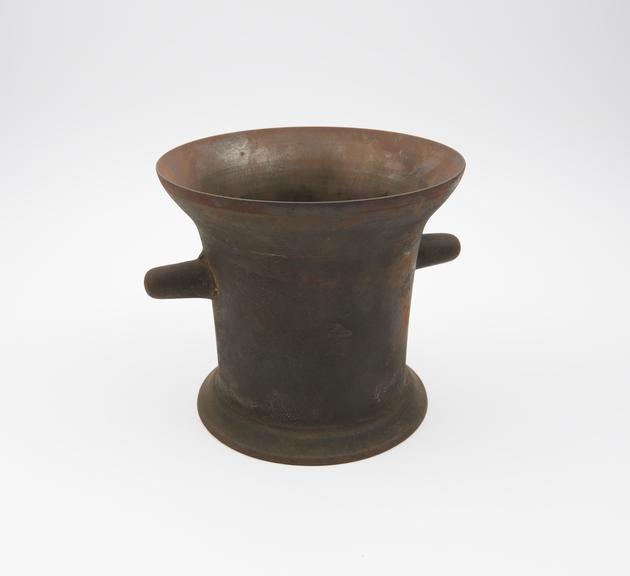 Iron bell-shaped mortar | Science Museum Group Collection