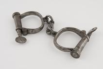 Handcuffs, military issue | Science Museum Group Collection