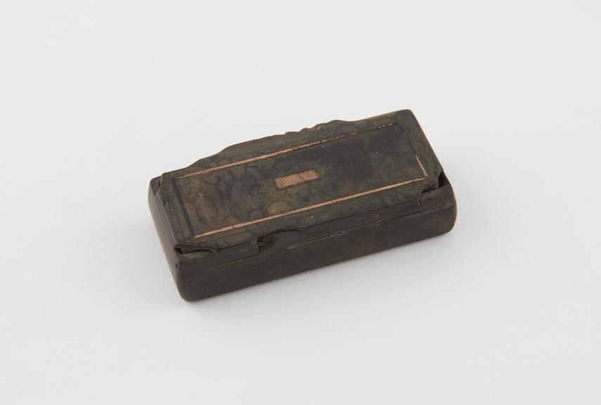Tortoiseshell snuff box | Science Museum Group Collection