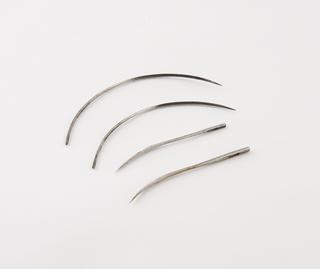 Four curved suture needles | Science Museum Group Collection
