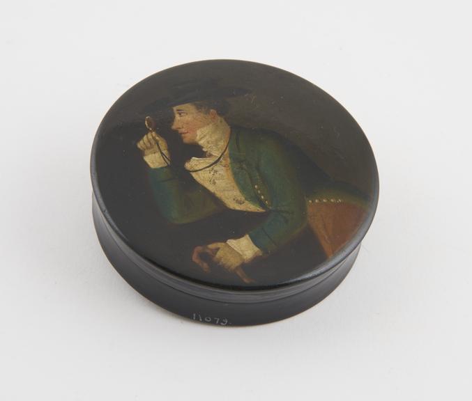 Wooden snuff box | Science Museum Group Collection