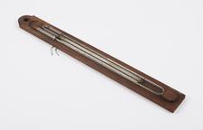 Six's maximum and minimum thermometer | Science Museum Group Collection