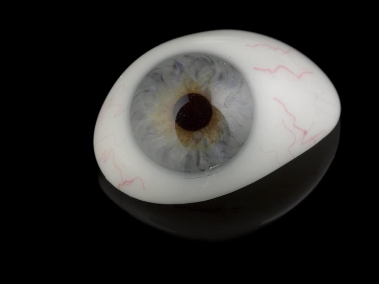 A collection of 200 artificial glass eyes (ocular prostheses) | Science ...