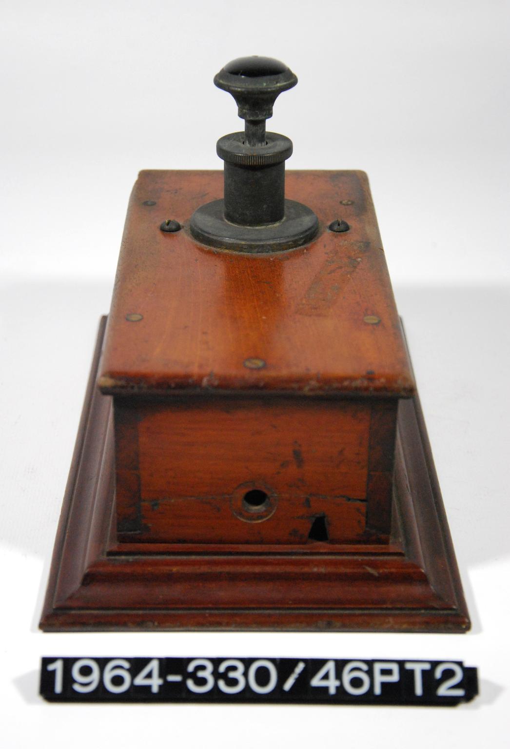 Single wire double line block instrument with separate ringing key ...