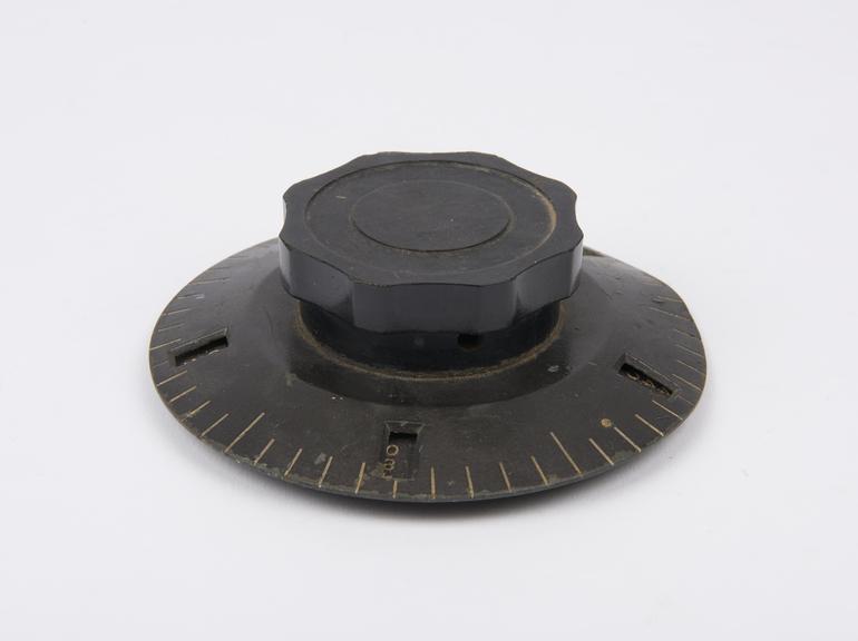 Slow-motion dial patent 419002 by Muirhead and Co. Ltd. | Science ...