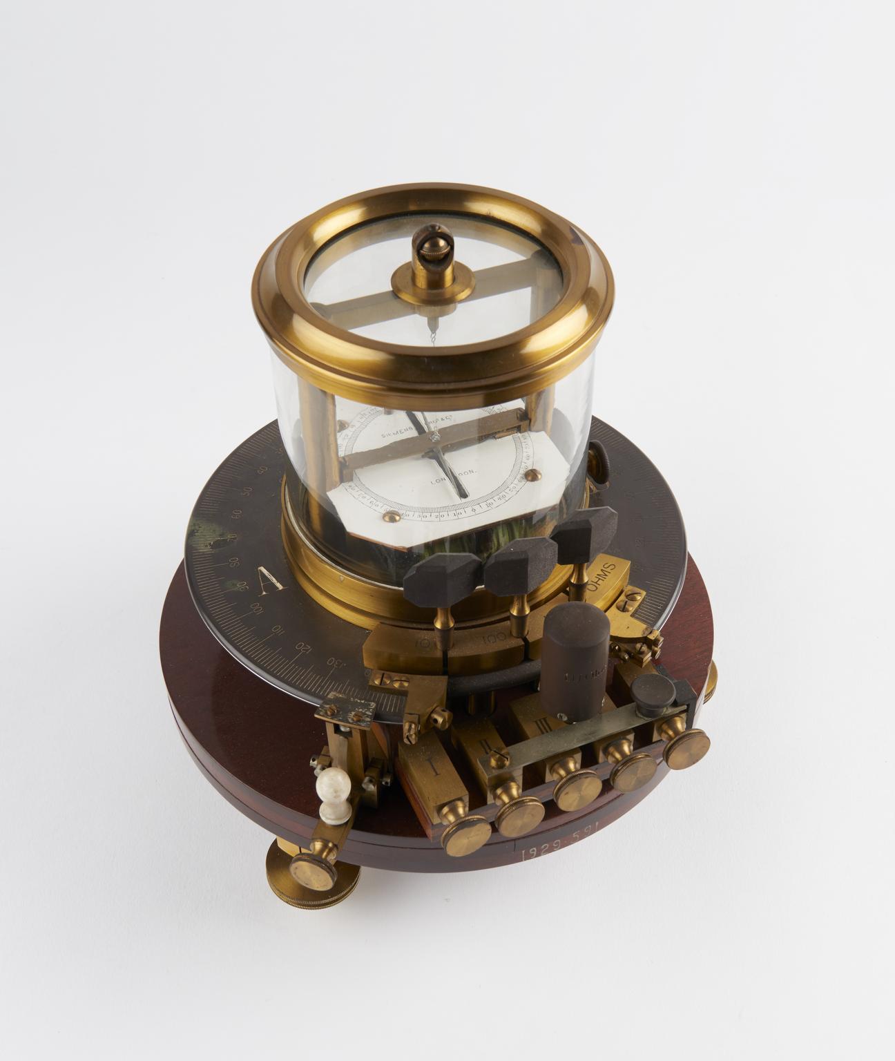 Siemens Universal galvanometer and components | Science Museum Group ...