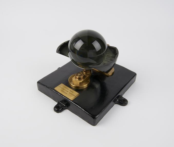 Campbell-Stokes type sunshine recorder, 1902 | Science Museum Group ...