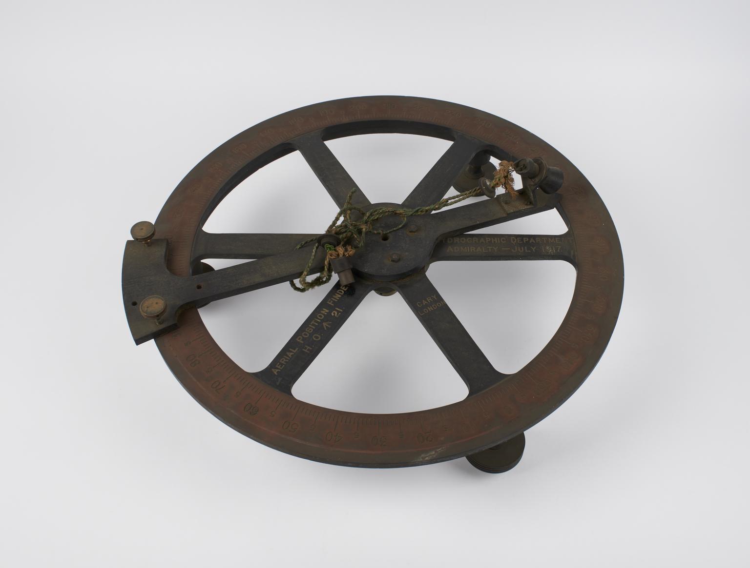 Aerial position finder | Science Museum Group Collection