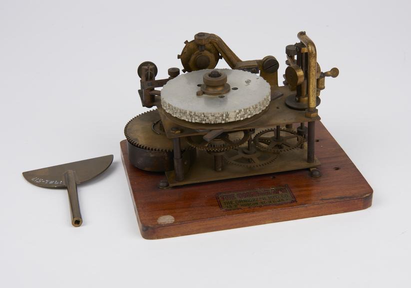 Omnigraph for automatically transmitting short | Science Museum Group ...