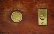 Sykes' Electric-Release Box for Telegraph Block Instrument | Science ...