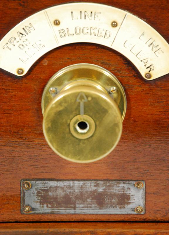 Telegraph block instrument; GNR. Sykes 2-needle 3-position absolute ...