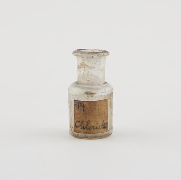 Small glass reagent bottle for platinum chloride | Science Museum Group ...