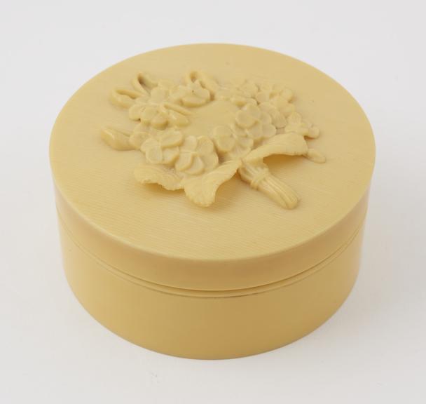 Circular box of imitation ivory celluloid | Science Museum Group Collection