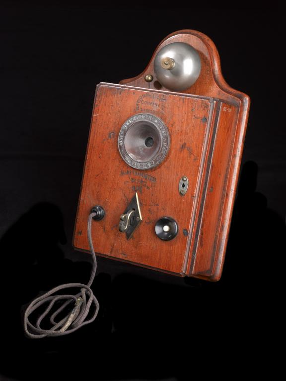 'Silvertown Set' telephone with Blake transmitter, 1879-1890 | Science ...